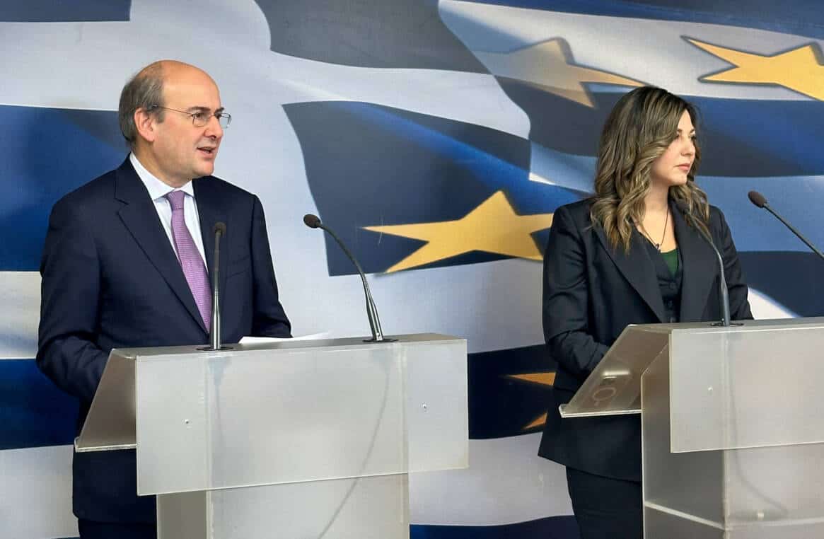Έως και 3.500€ το επίδομα γέννησης παιδιού, αναδρομικά από 1/1/2023 ...